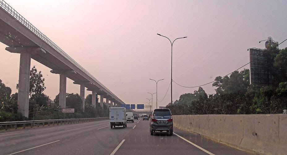 Fasilitas Rest Area KM 39 Tol Jakarta-Cikampek | Auto2000