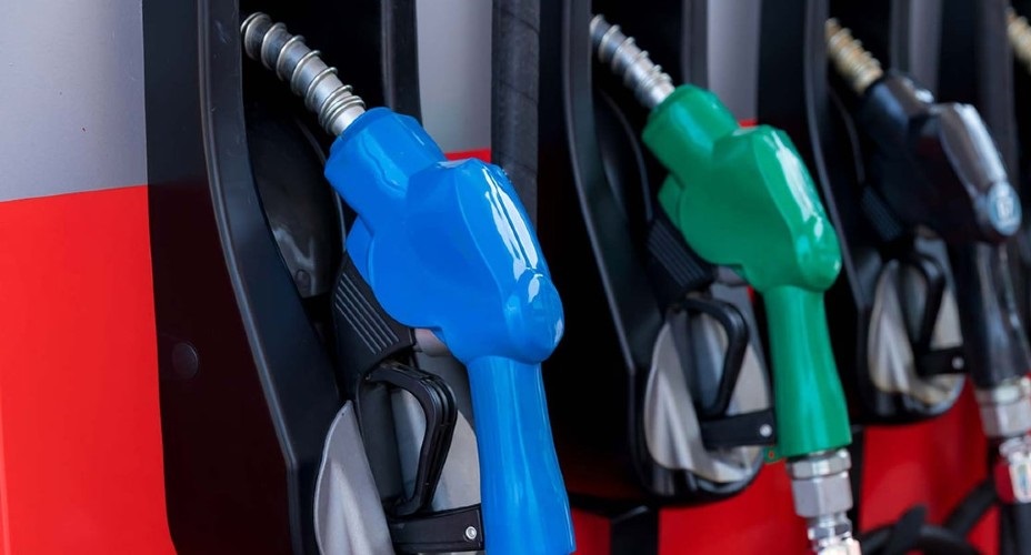 Sikap yang Harus Dilaksanakan Saat di Pom Bensin | Auto2000